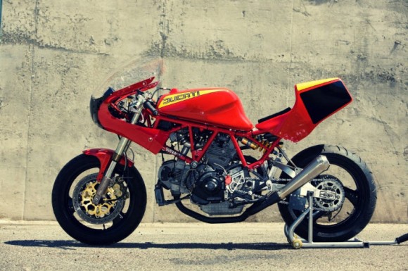 Red Ducati 900TT by Rad Ducati Red Ducati 900TT by Rad Ducati – Coolest ...